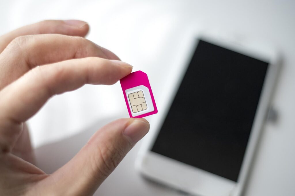 審査なしのプリペイドSIM8選！審査に通りやすい格安SIMもご紹介 | 誰でもスマホ